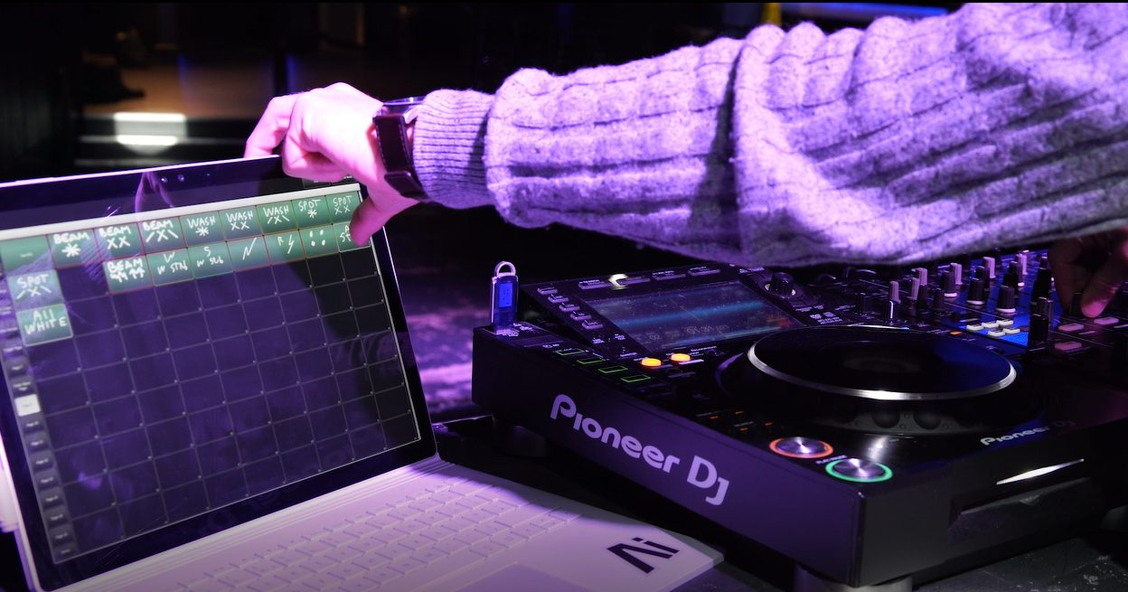 Avolites adds powerful fixed install capabilities to Titan software ...