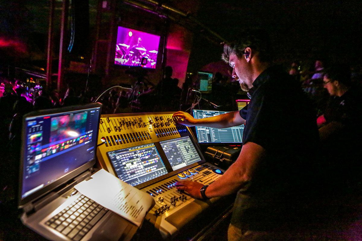 Titan Mobile Wing | Avolites